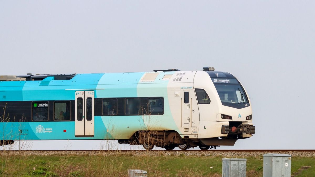 Arriva zet extra en langere treinen in tijdens Koningsnacht- en dag - Omrop Fryslân