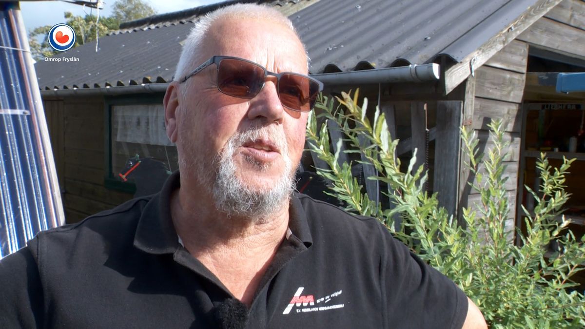 Jan bout syn eigen draglines, kranen en dumpers - Omrop Fryslân