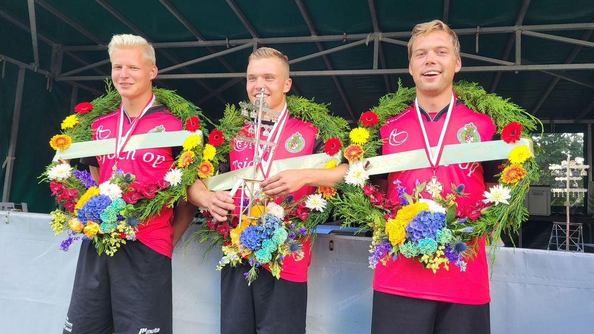 Nicolay, Van Popta en Leijenaar ferrassende winners Van Aismapartij ...