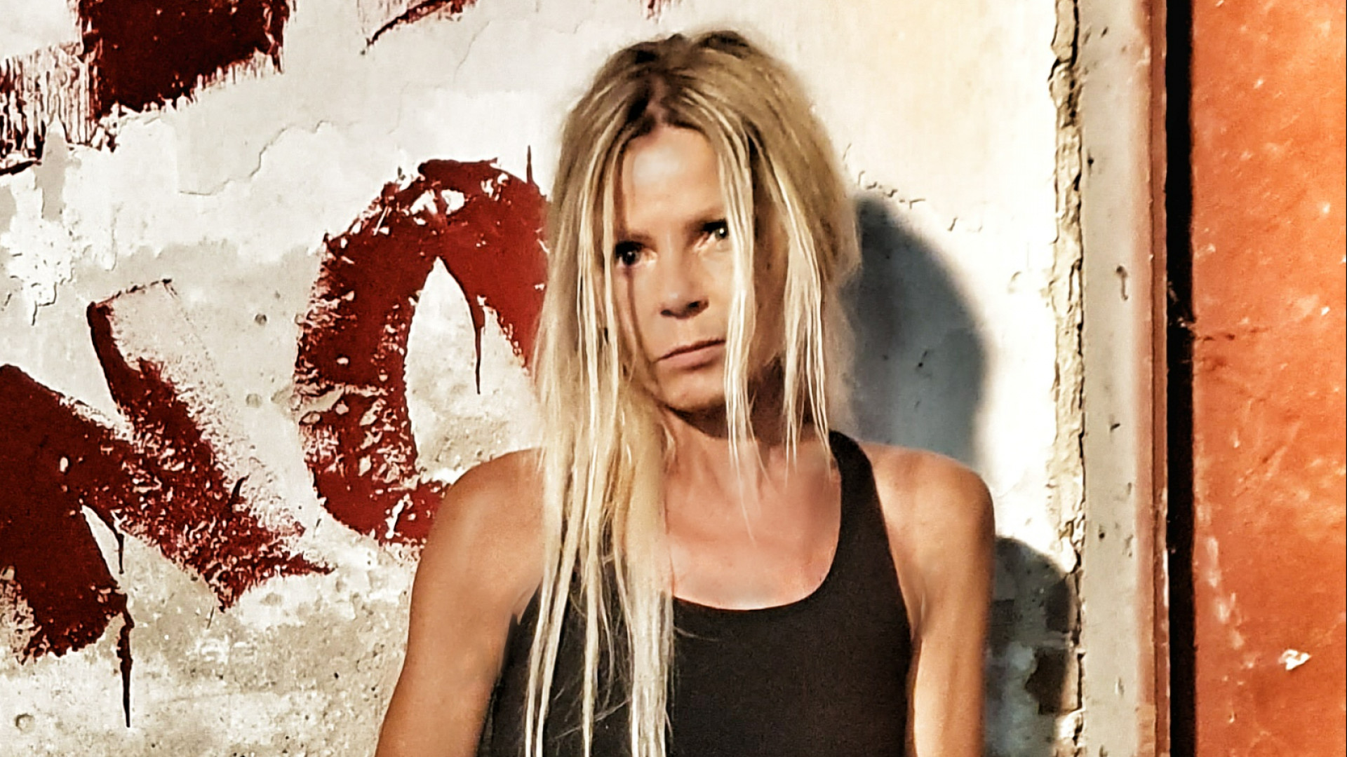 Blueszangeres overwint kanker en maakt plaat over ziekte - Omroep West