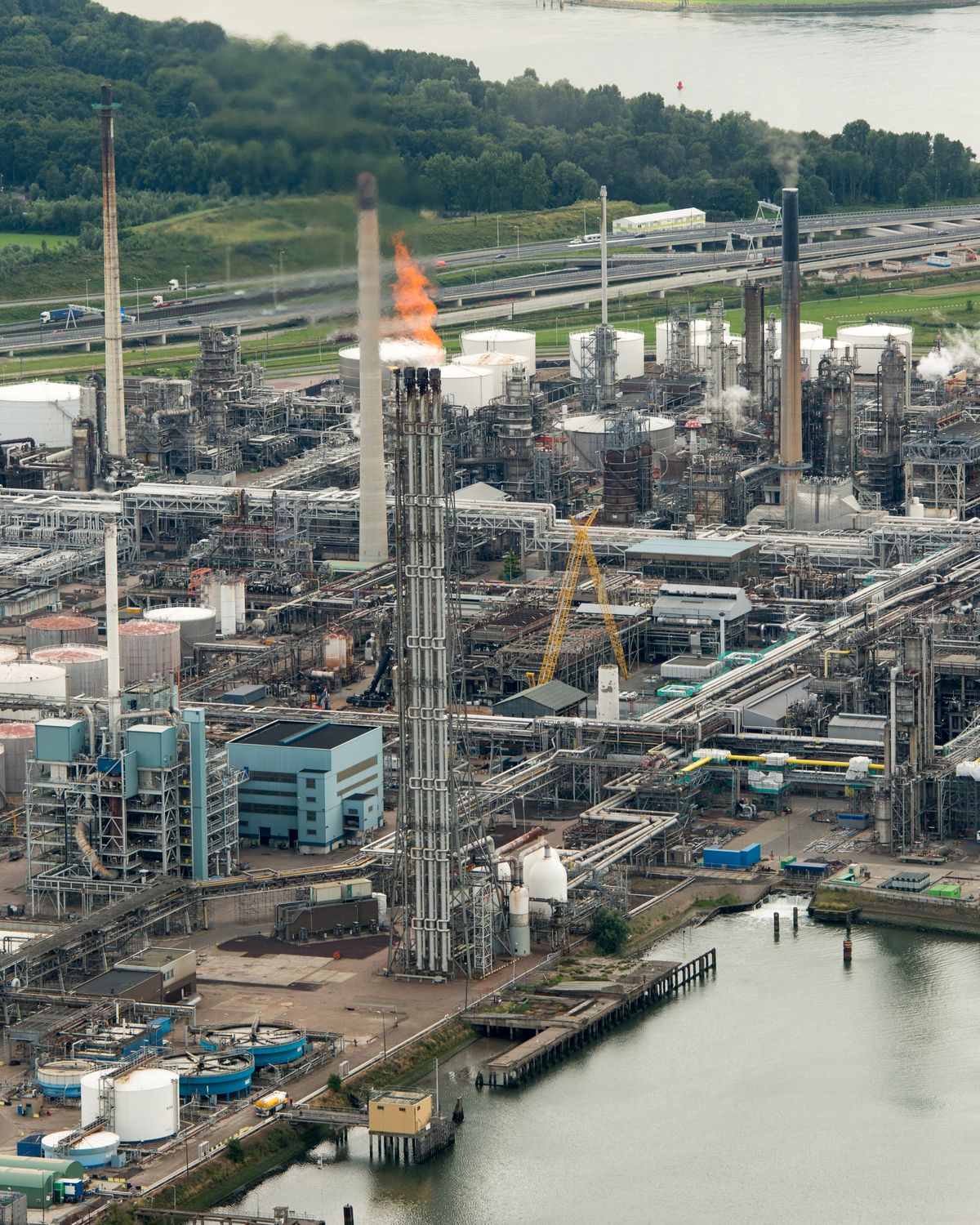 Hoe Shell Pernis met twee nieuwe fabrieken in 2050 de eigen duurzame ...