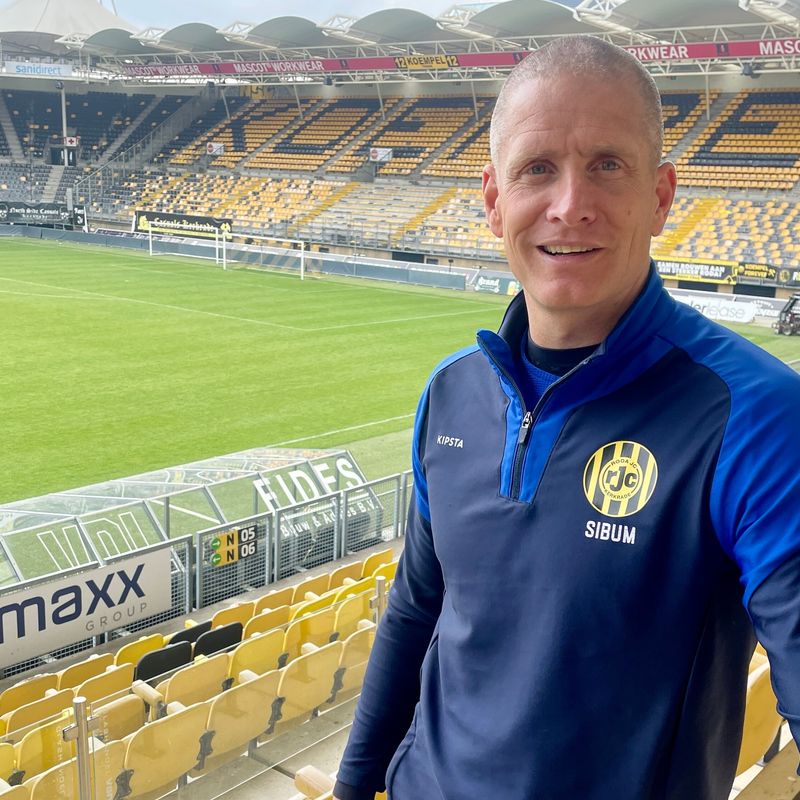 Bas Sibum verkozen tot beste trainer van KKD: 'Voelt een beetje gek ...