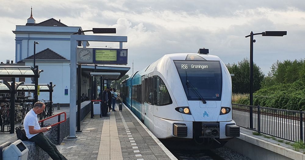 Nu ook in- en uitchecken met bankpas in Arriva-treinen - RTV Noord