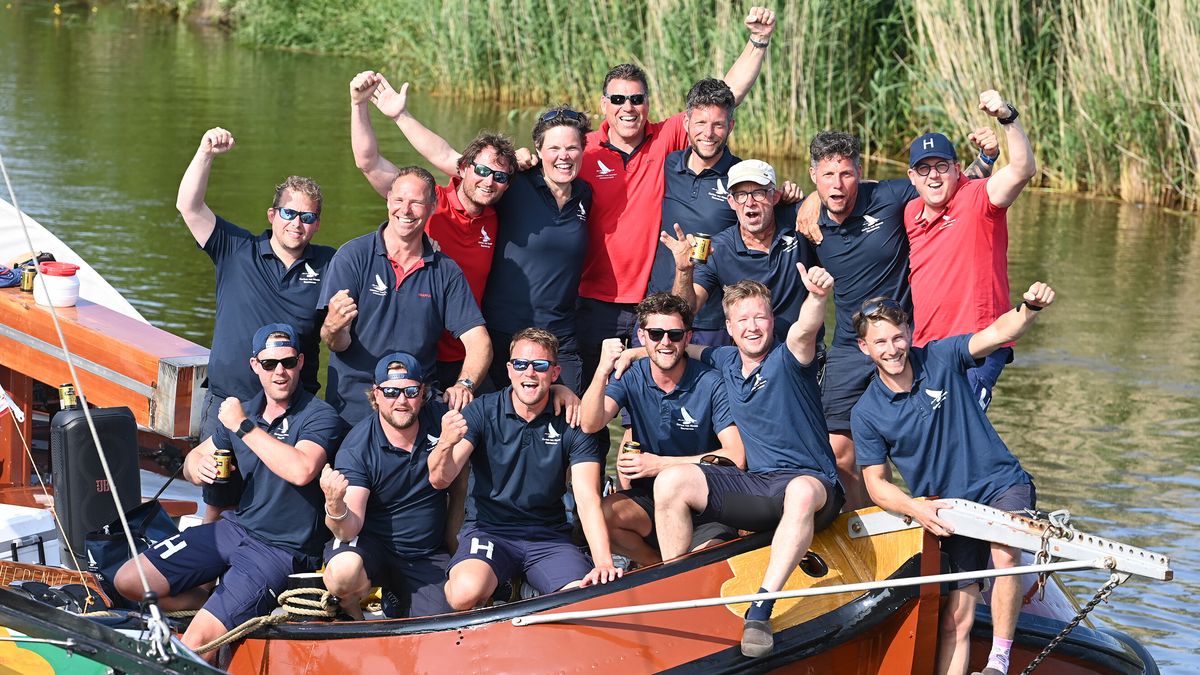 Sytze Pzn Brouwer wint mei skûtsje fan Hearrenfean Lemmer Ahoy - Omrop ...