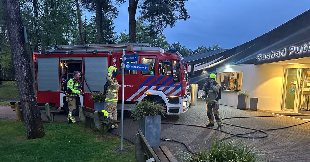 Vlam in frituurpan • brand in oude school - Omroep Gelderland