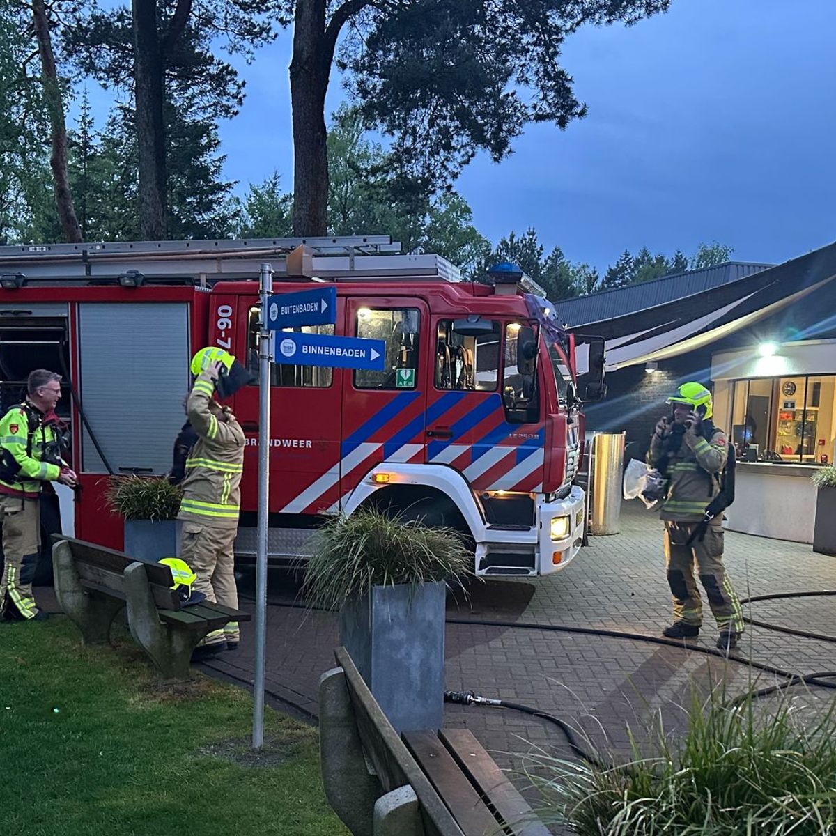 Vlam in frituurpan • brand in oude school - Omroep Gelderland