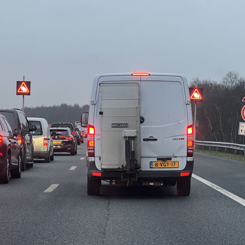 A28 richting Groningen weer open na ongeluk met acht auto's - RTV Drenthe
