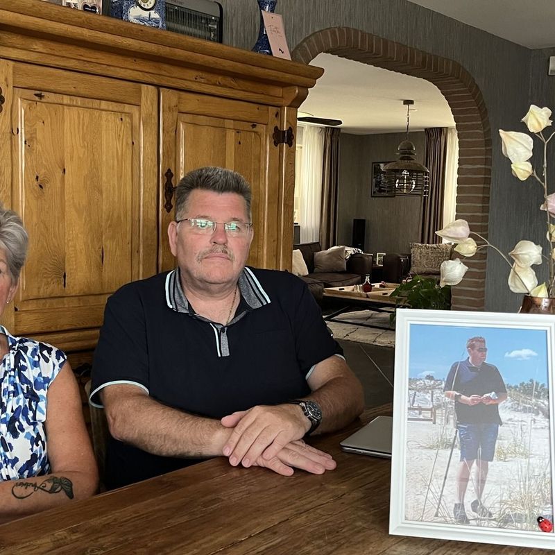 Ouders van doodgeschoten Andries (28) uit Boelenslaan willen meer ...