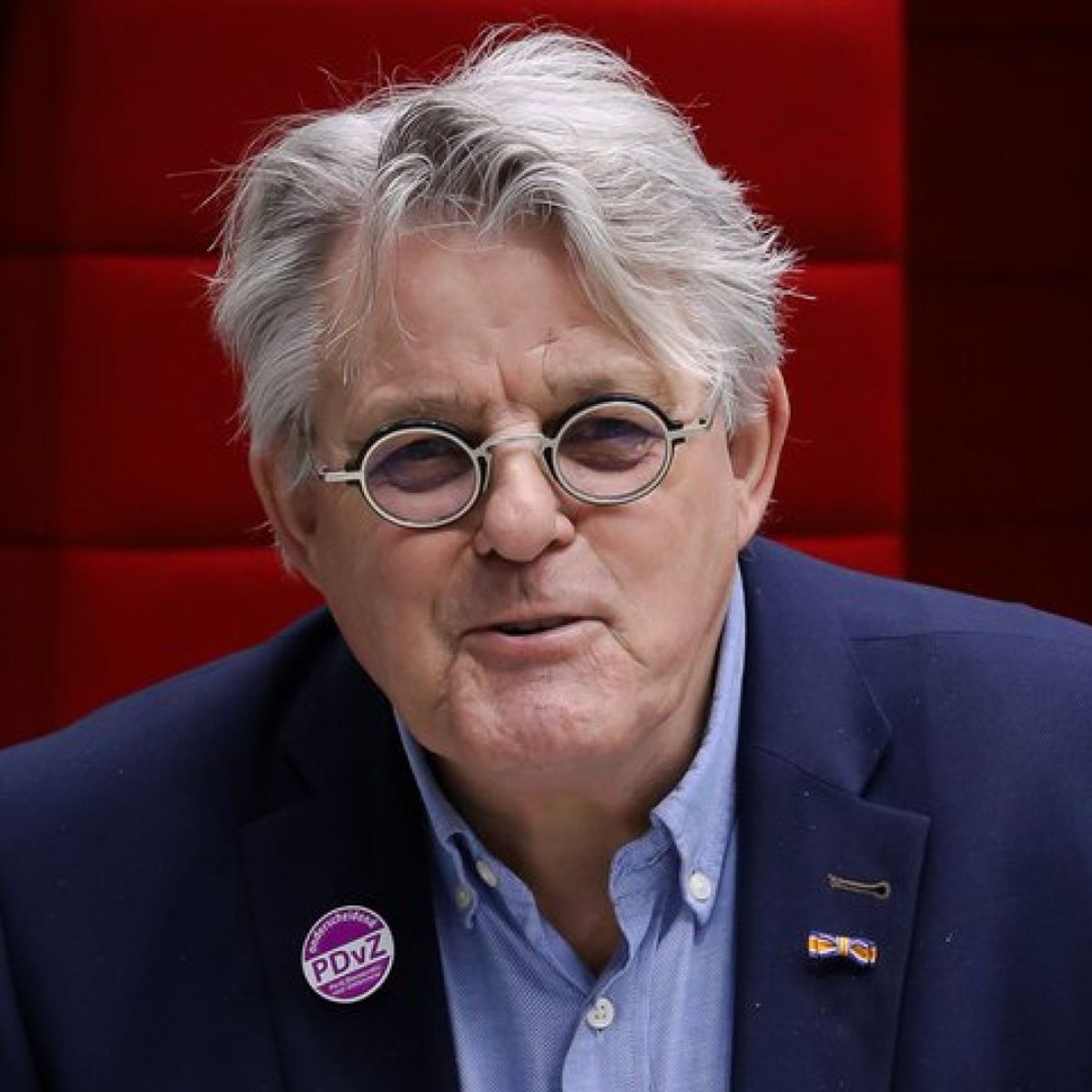 Nieuwe wethouder struikelt over 'flapdrol' tegen museumdirecteur ...