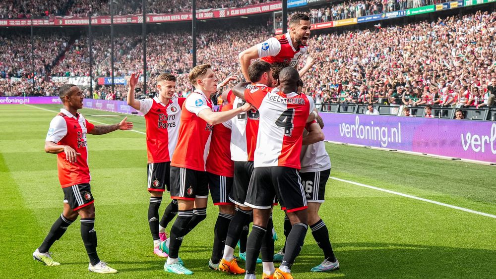 KIJK EN LEES TERUG: Feyenoord heeft het landskampioenschap binnen (3-0) - Rijnmond