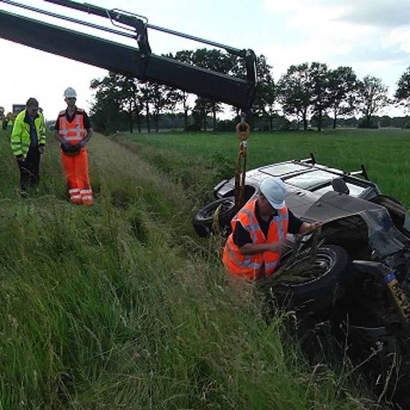 Twee gewonden bij ongeval op A37 bij Gees - RTV Drenthe