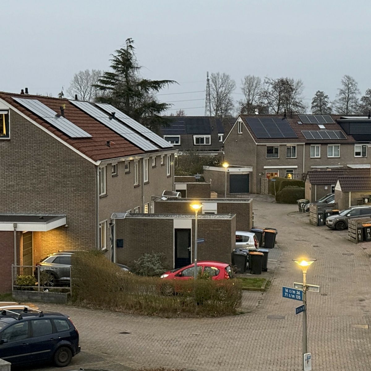 Unieke tweedeling in Drenthe na aardbeving Eleveld: straat bepaalt je ...