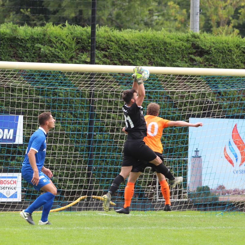Terneuzense Boys heeft aan een helft genoeg tegen FC Axel - Omroep Zeeland