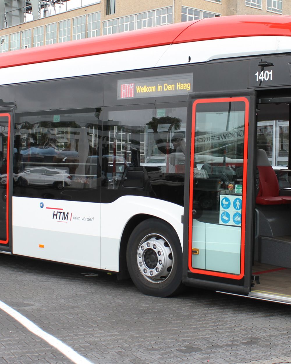 Zo zien de nieuwe elektrische bussen van HTM eruit - Omroep West