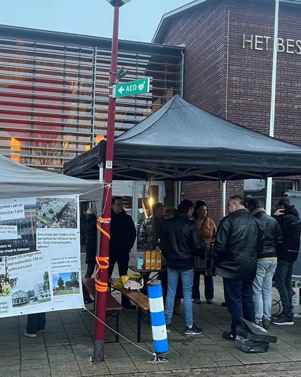 Bijna 3000 handtekeningen tegen komst azc in Elst: 'Laat zien hoeveel ...