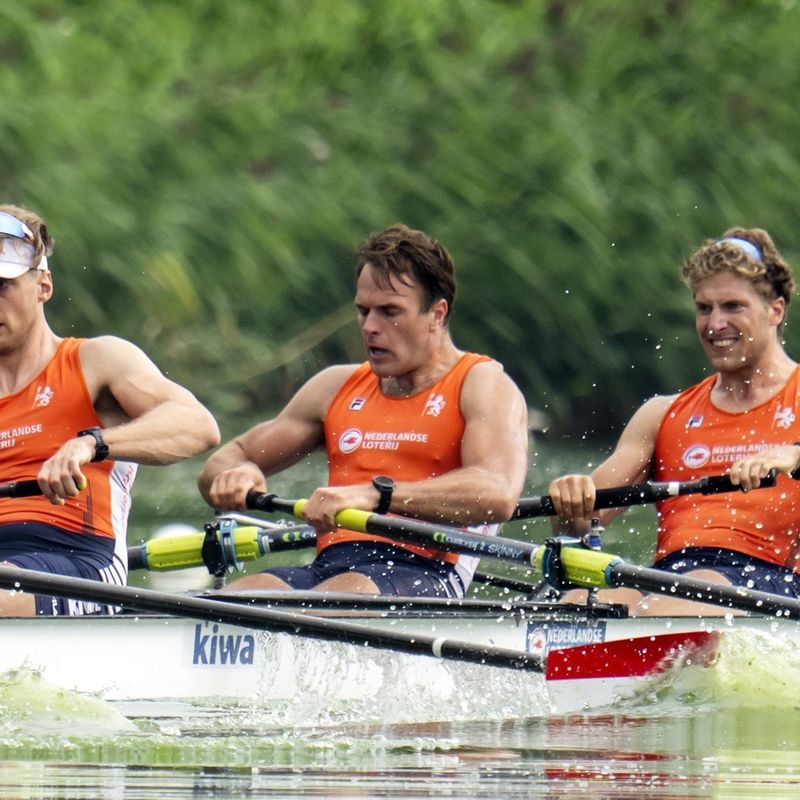 Roeier Jan van der Bij met Holland Acht in tweede tijd naar WK-finale ...