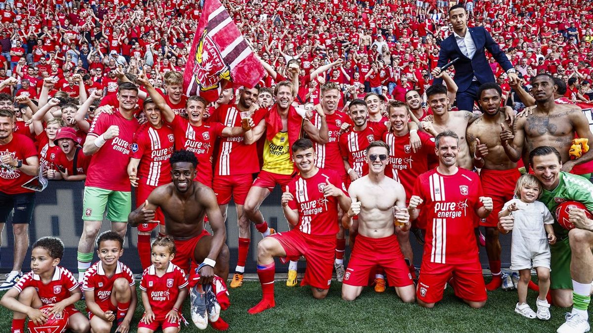 Jaaroverzicht FC Twente: weer Europa in, de rellen tegen Hammarby en het mooie afscheid van Wout ...