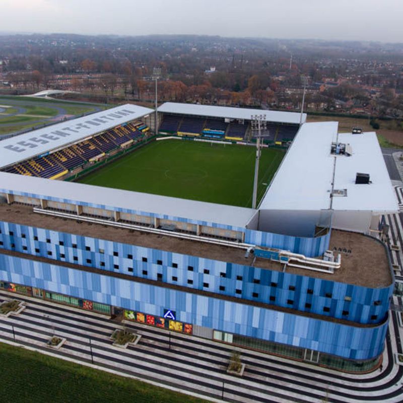 Gedetineerden ruimen stadion van Fortuna Sittard op - L1 Nieuws