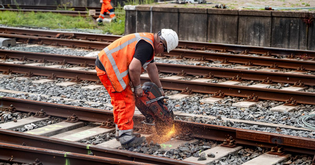 Half jaar hinder op spoor: grootschalige werkzaamheden Den Haag Centraal van start - Omroep West