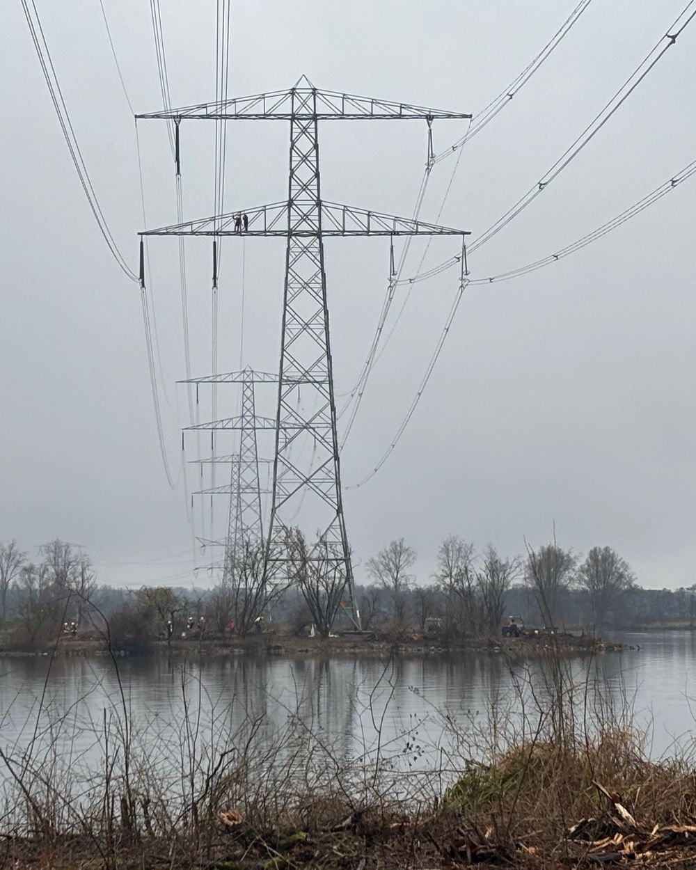 Limburgs landschap op de schop voor uitbreiding elektriciteitsnet - L1 Nieuws