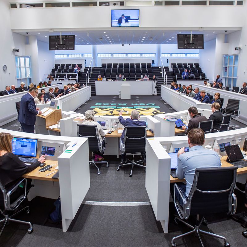 Ruziënde wethouders op het matje geroepen door burgemeester: 'Slecht ...