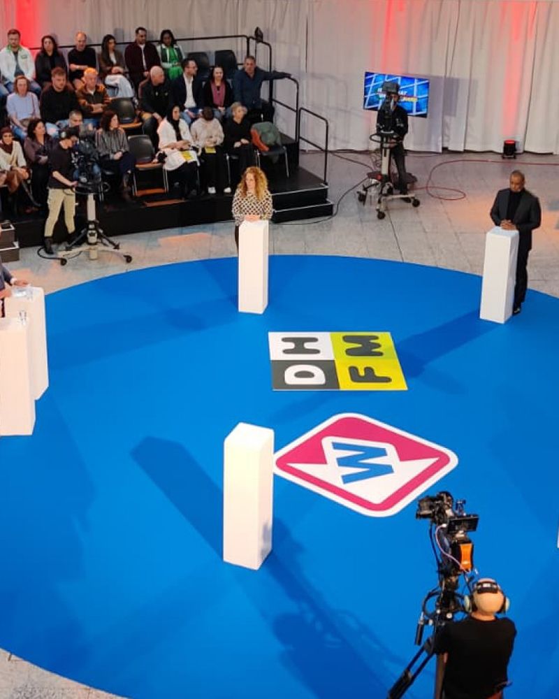 Haagse politiek in debat: 'Hij weet dondersgoed dat zoiets niet ...