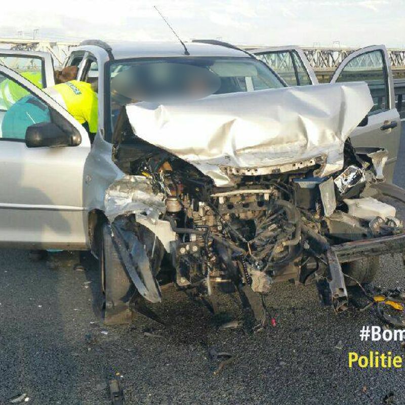 Gewonde bij ongeval op A2 - Omroep Gelderland