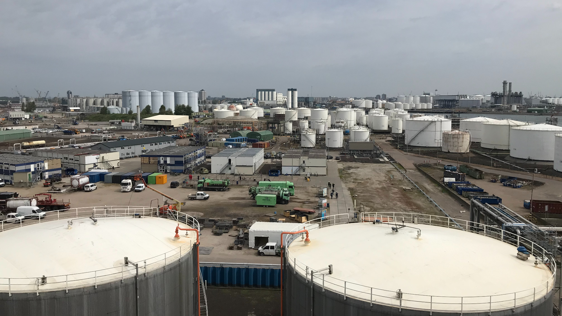 Bouwstop biobrandstoffabriek Shell zoveelste klap voor haven: 'We ...