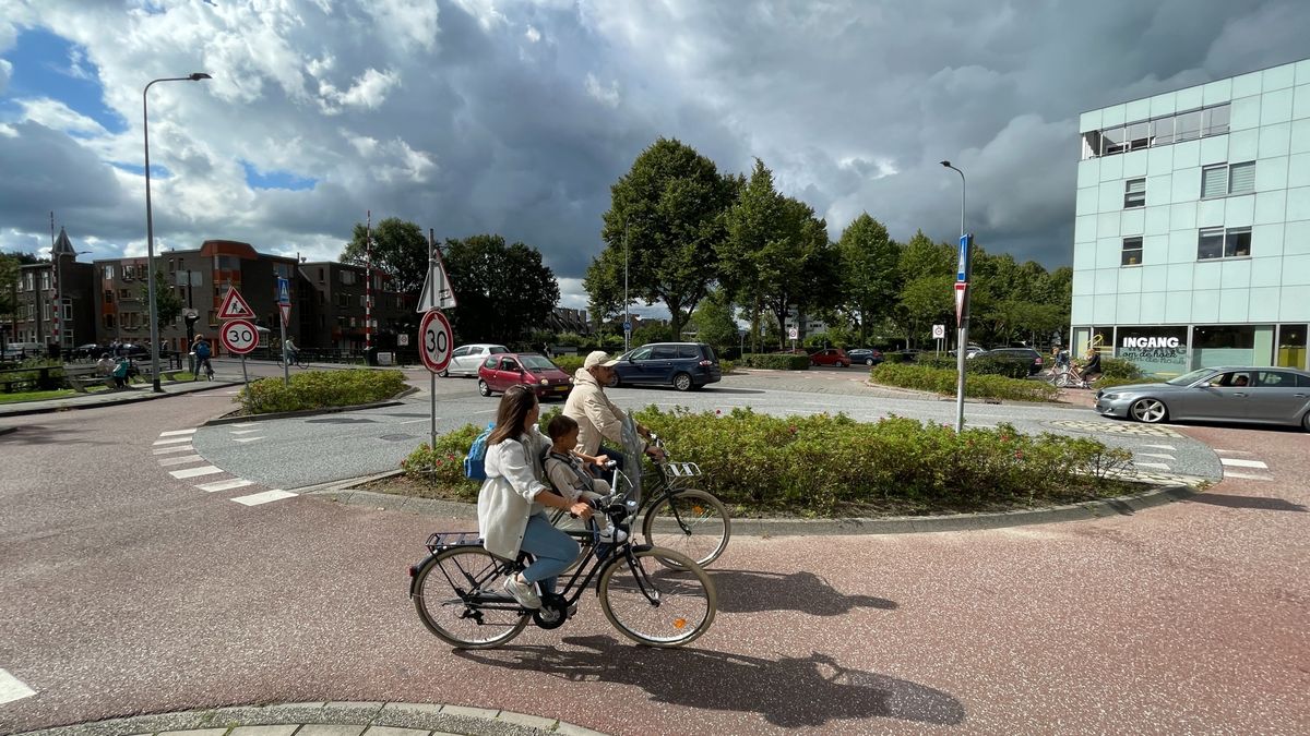 Dit vinden fietsers het veiligste kruispunt in Stad - RTV Noord