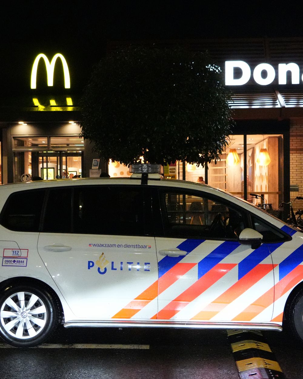 Eis: 18 maanden jeugddetentie en jeugd-tbs voor overval McDonald's ...