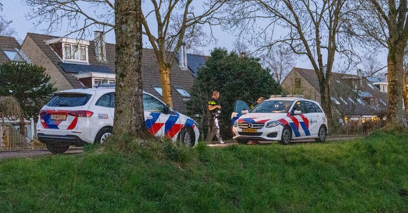 Schietpartij tussen twee groepen jongeren - Rijnmond