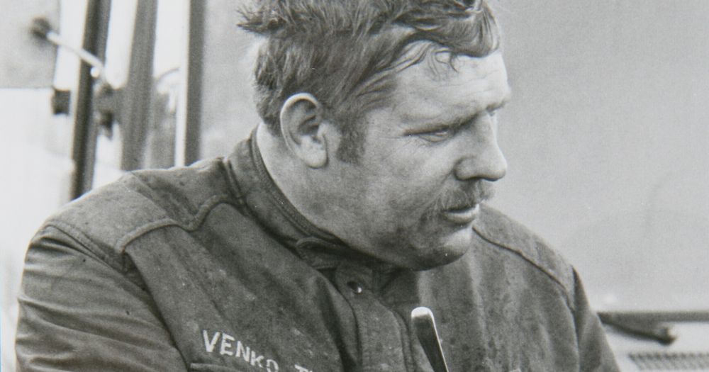 Ondernemer en sponsor Henk Koster uit Hoogeveen overleden: 'Hij ...