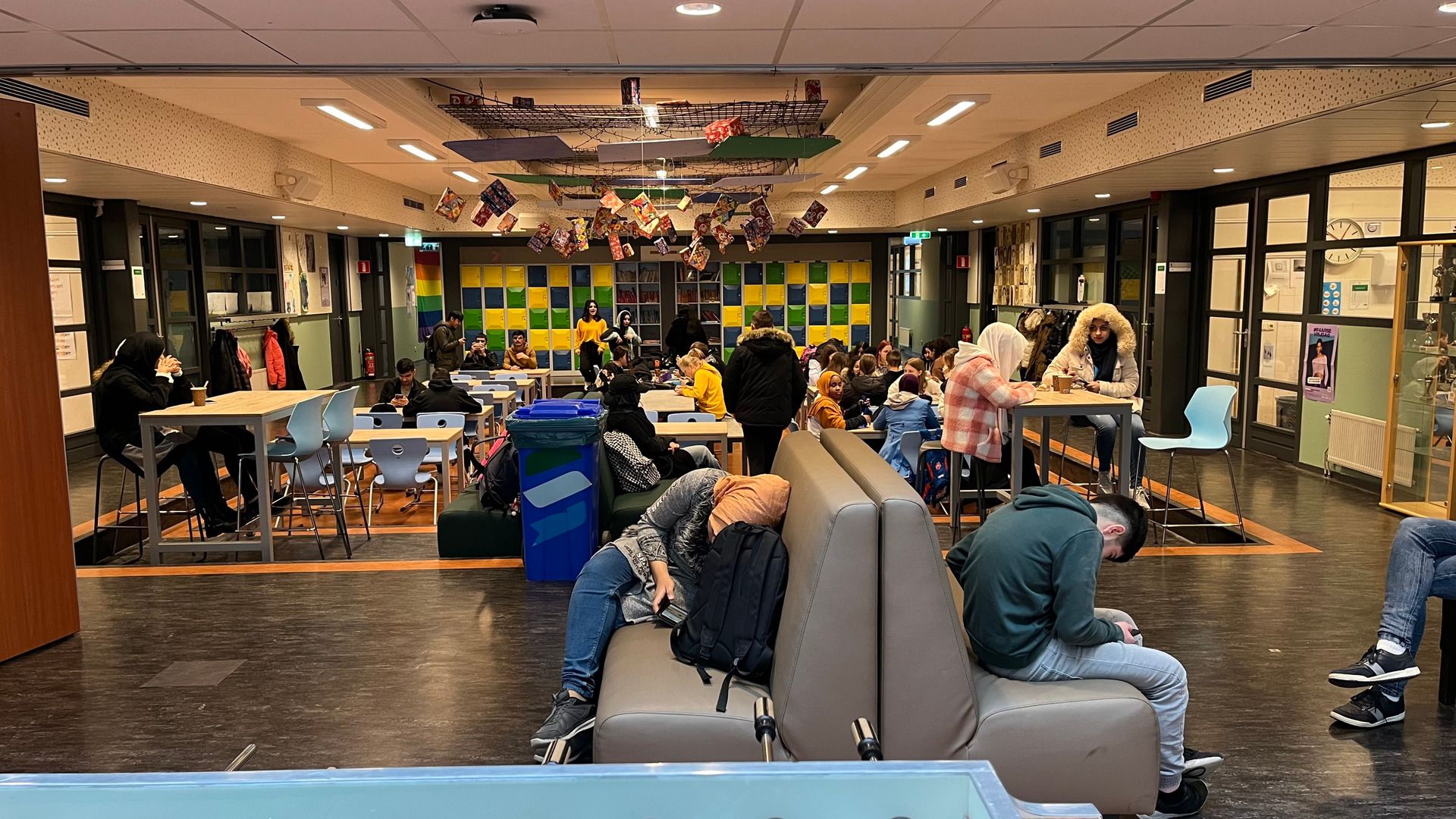 Grote stroom aan nieuwe leerlingen op internationale scholen levert ...