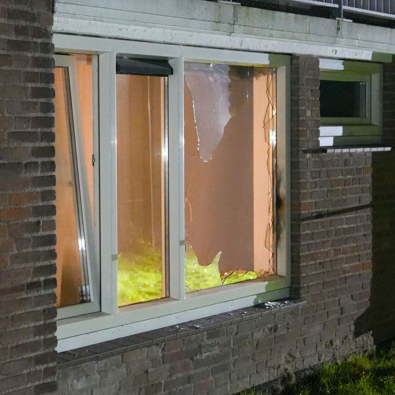 112 Nieuws: Twee auto's vatten vlam in weiland in Wierden | Gewonde bij ...