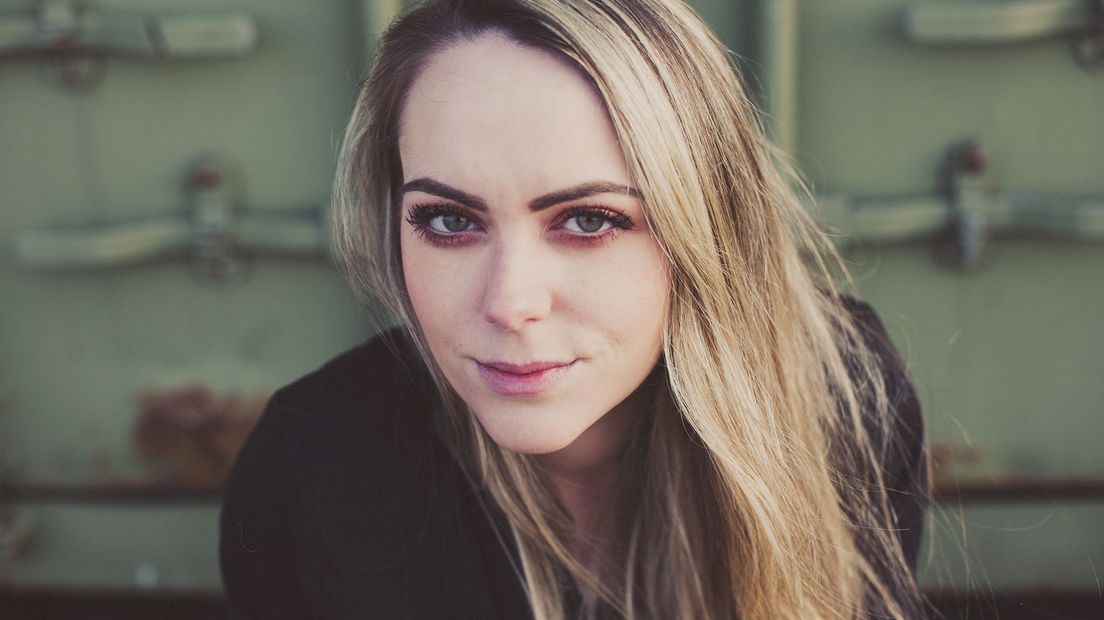 Madelief Licht in Live uit Lloyd - Rijnmond