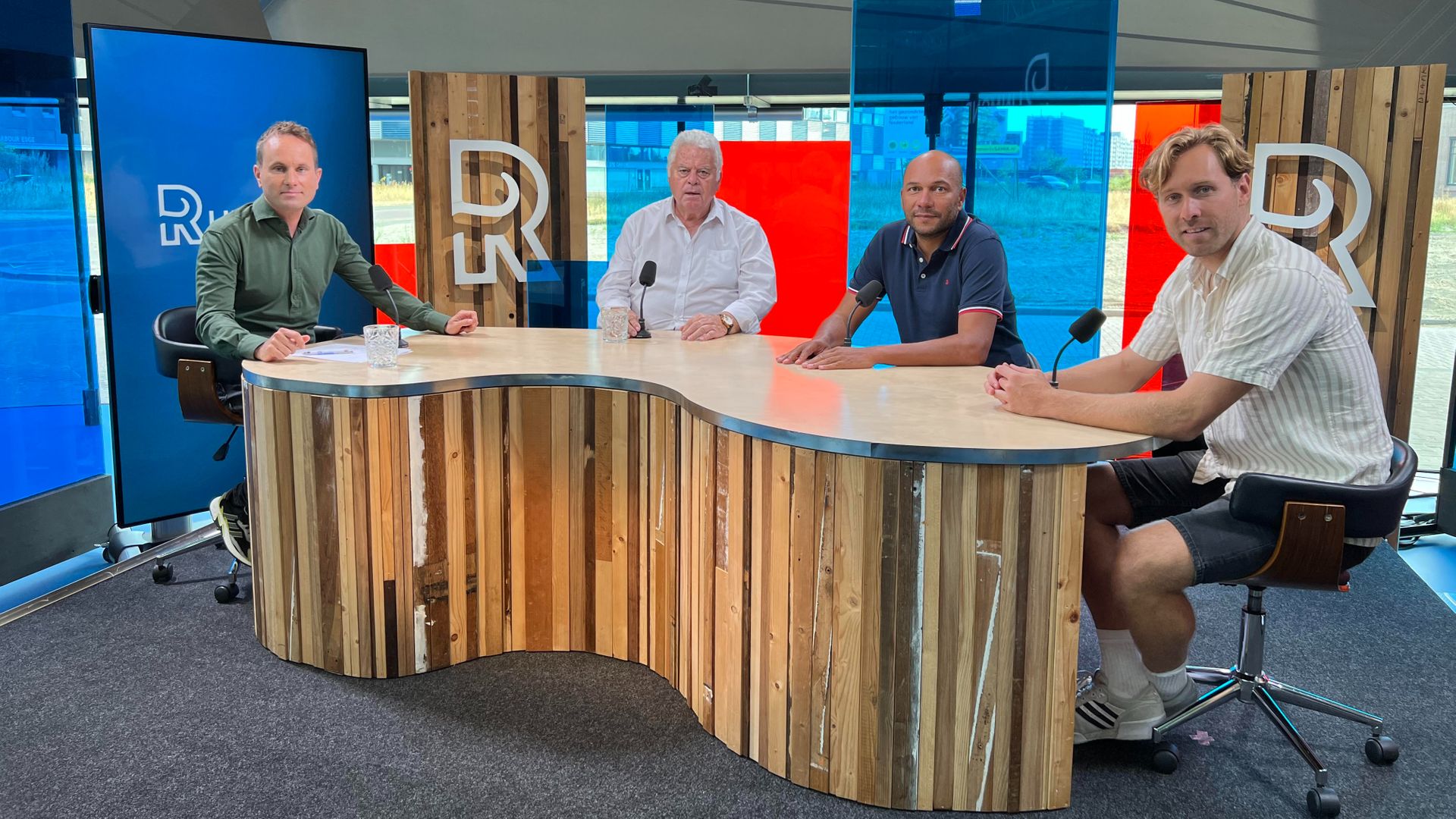 Rob Jacobs in FC Rijnmond: ‘Feyenoord moet blij zijn dat Aursnes er nu ...