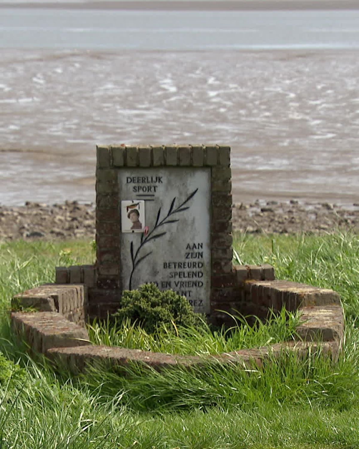 Dit het verhaal van de Belgische soldaat Robert Deprez - Omroep Zeeland