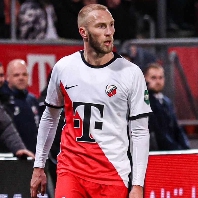 Verdediger Mike van der Hoorn tot 2026 bij FC Utrecht - RTV Utrecht
