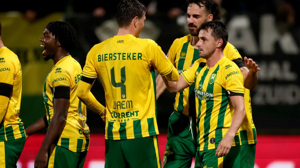 ADO Den Haag overtuigend langs Roda JC: 'Dit moet de norm zijn ...