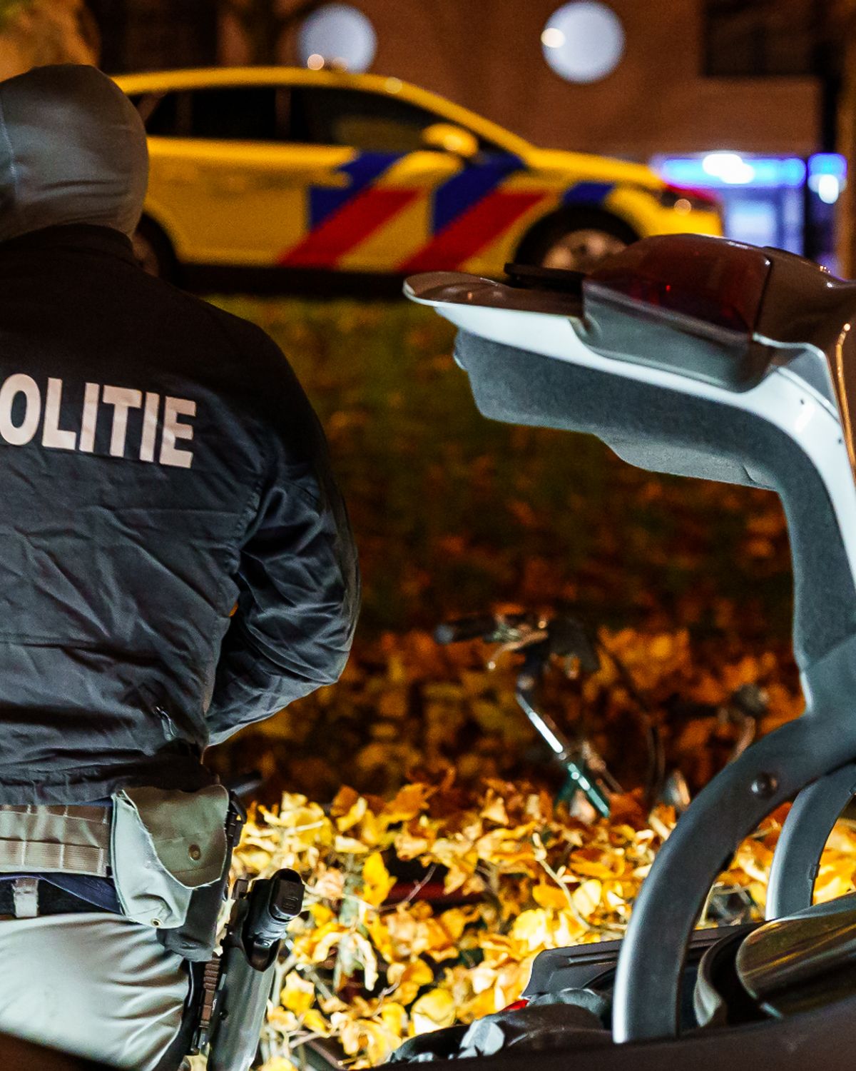 Verwarde man uit kruipruimte van zorginstelling gehaald | Man met ...