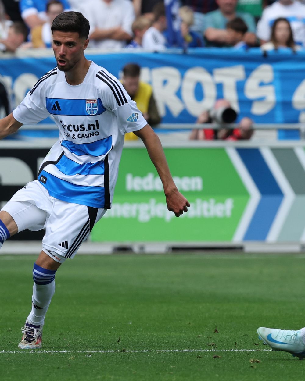 'PEC Zwolle heeft El Azzouzi op de radar en hoopt op terugkeer' - Oost