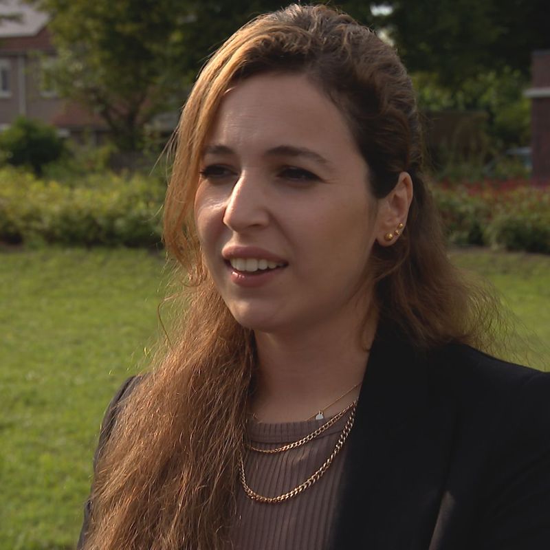 Hulya (34) woont in een lief en leedstraat - Omroep Gelderland
