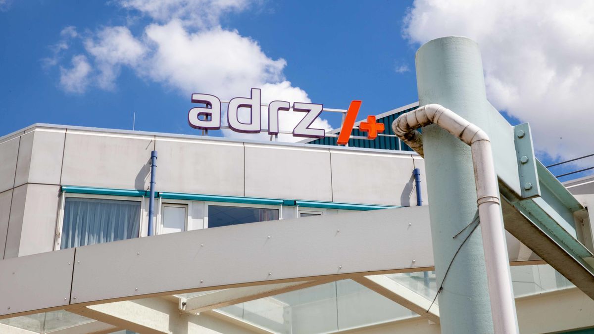Brand in Adrz Goes: achttien patiënten geëvacueerd - Omroep Zeeland