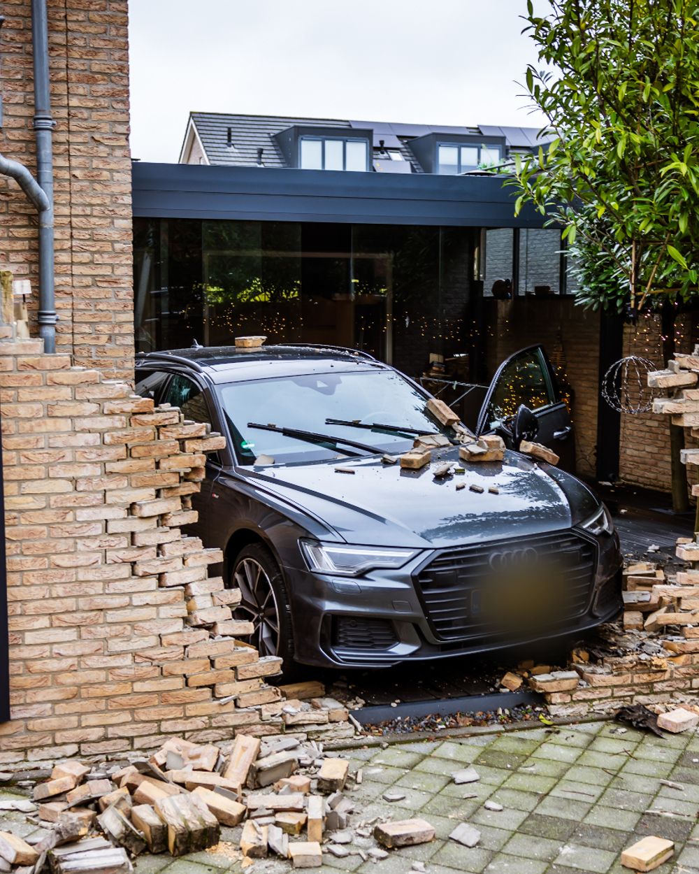 112-nieuws: Kilo's illegaal vuurwerk gevonden in Mijdrecht en Soest ...