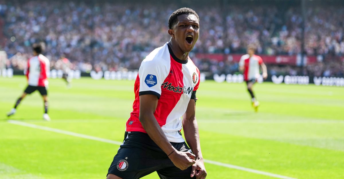 Rode kaart Read tijdens Feyenoord-PSV blijft definitief zonder gevolgen - Rijnmond