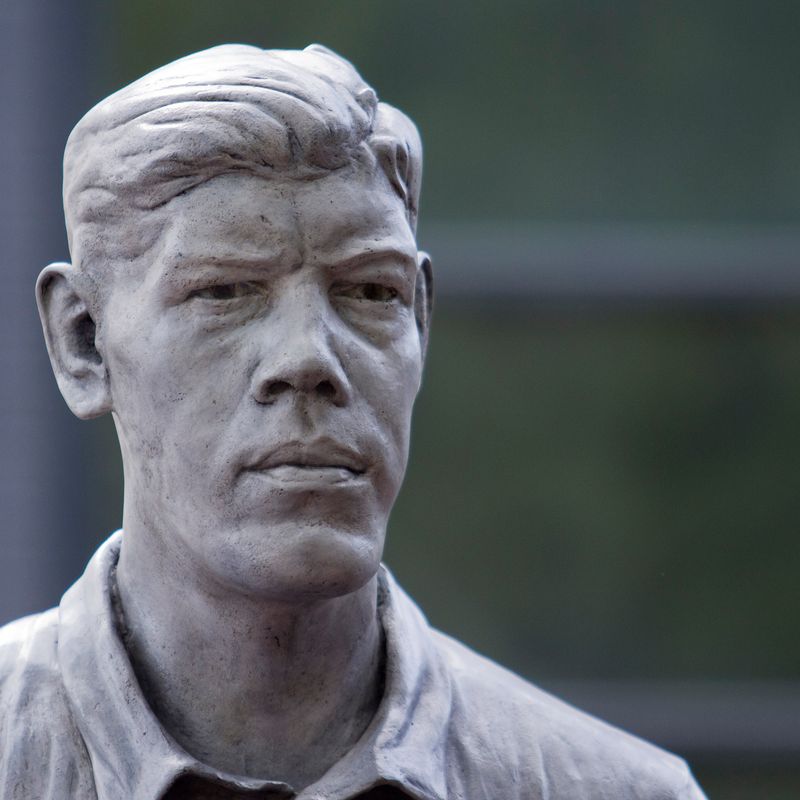 60 jaar na de Reus van Rotterdam: hij was De Grote Vriendelijke Reus ...