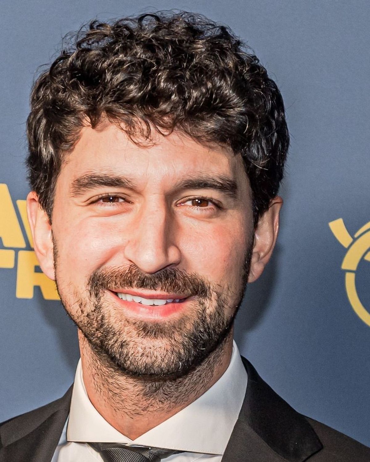 Sinan Eroglu speelt Jezus in The Passion in Harlingen - Omrop Fryslân