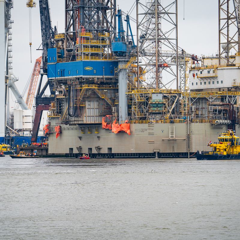 Lichaam man (59) die bij boorplatform in water viel na drie weken ...