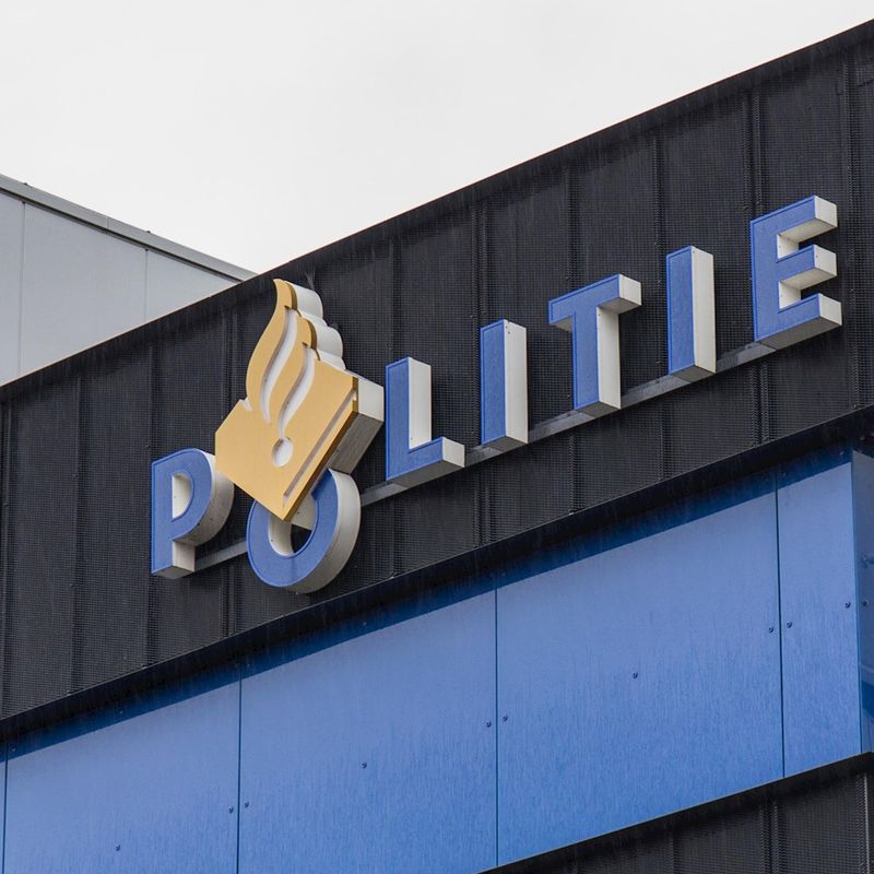 Altijd al willen bepalen wat de politie doet? Politie Almelo komt met actie: 'Rent an agent' - Oost