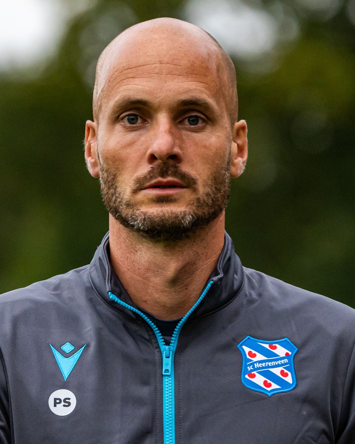 Mogelijk weer trainer weg bij sc Heerenveen: Simonis in gesprek met Go ...